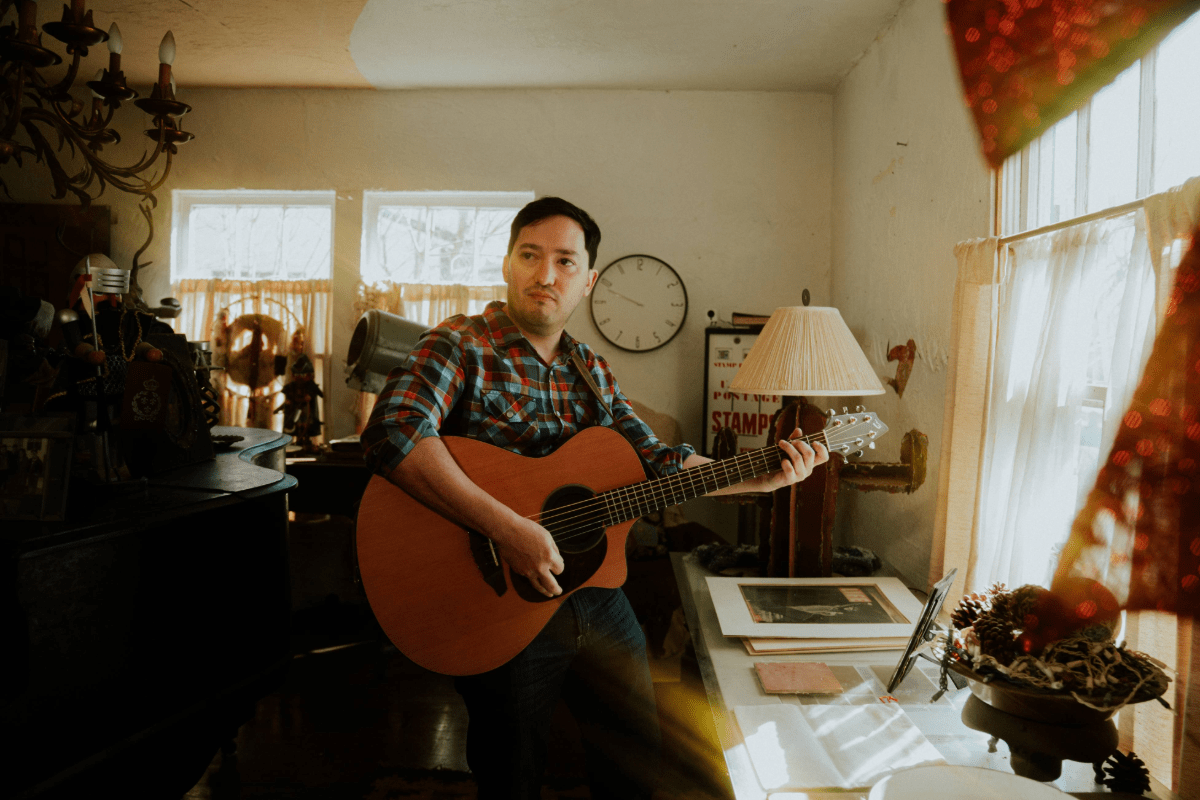 Dallas Singer Dean Ray Lets Signs Guide His Music | Dallas Observer