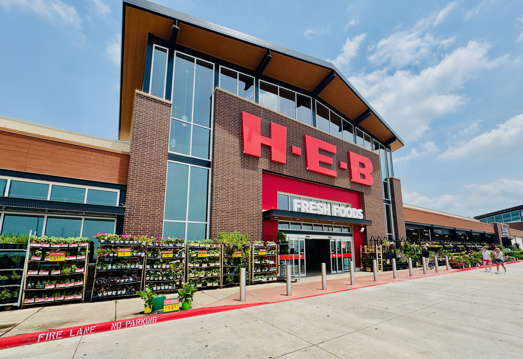 H-E-B, Joe V's and Trader Joe's Expand in North Texas