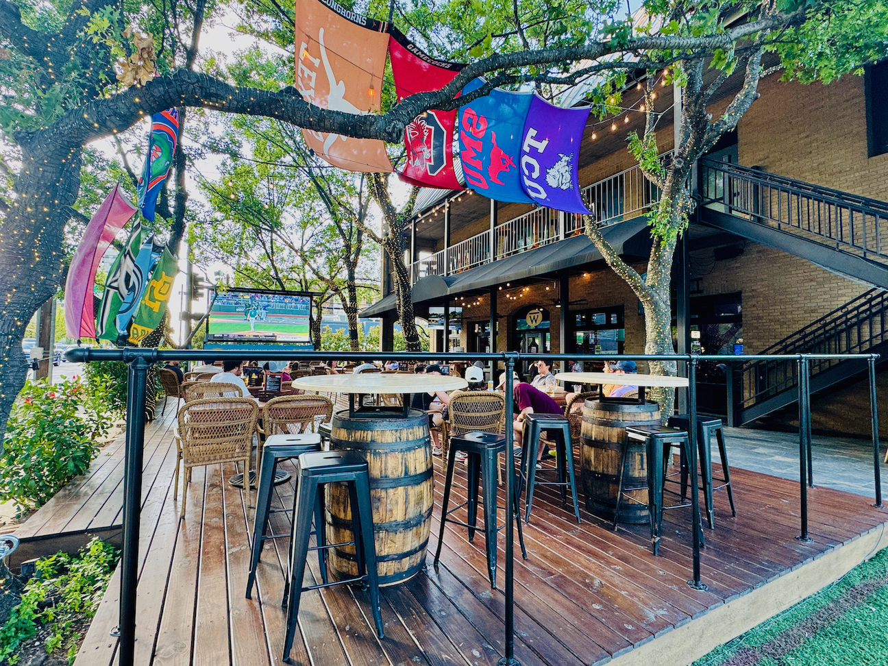 Dallas Bar Guide: The Top 100 Places for Drinks and Nightlife