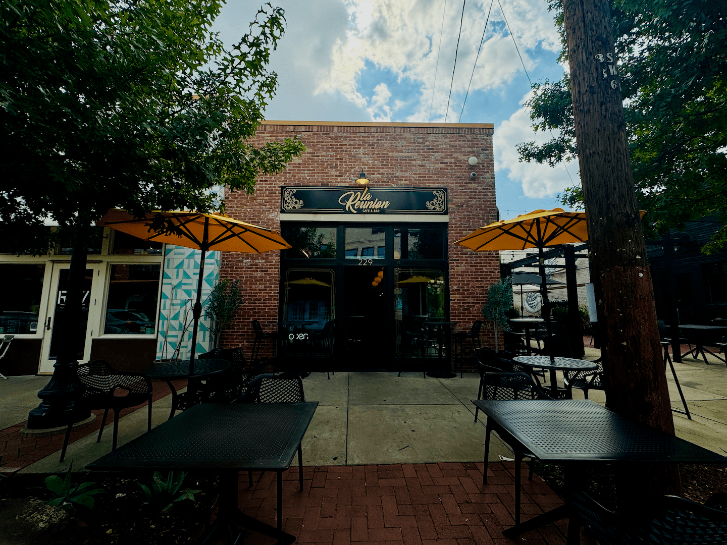 Dallas Bar Guide: The Top 100 Places for Drinks and Nightlife